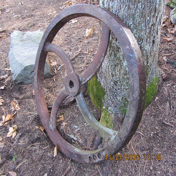 Antique Late 19th/early 20th century Cast Iron Flywheel